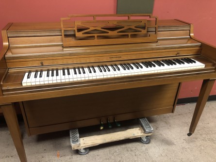 Pre-Owned by Store - Yamaha Pianos - Piano Distributors Piano New Used